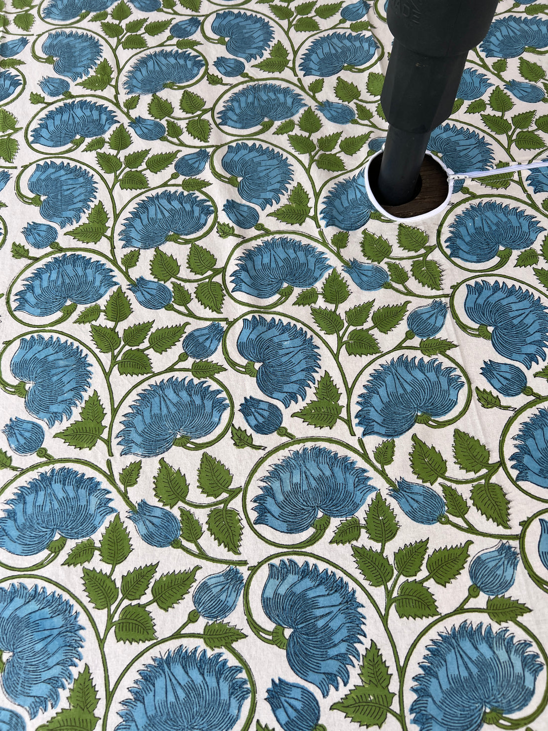 Outdoor Table Linens with Umbrella Hole - Lilly White + Blue – LALAA KANANI